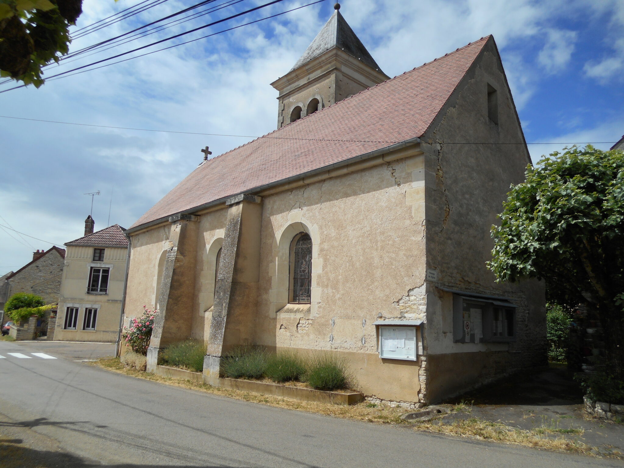 Le village d’Essert (89) - Généralités, son église - Sacy